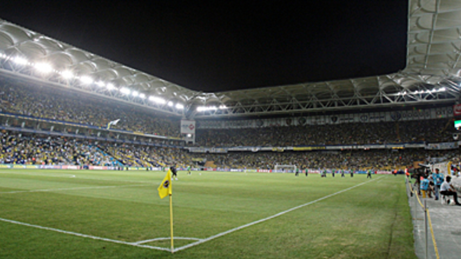 Österreich im Fenerbahce-Stadion - oe24.at