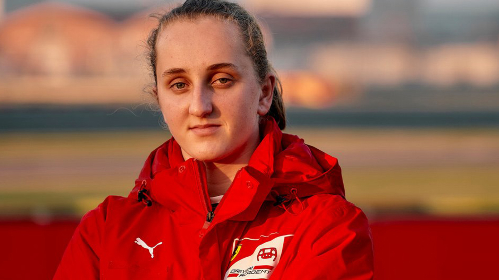 Historisch: Erste Frau in Ferrari-Akademie der Formel 1 - oe24.at