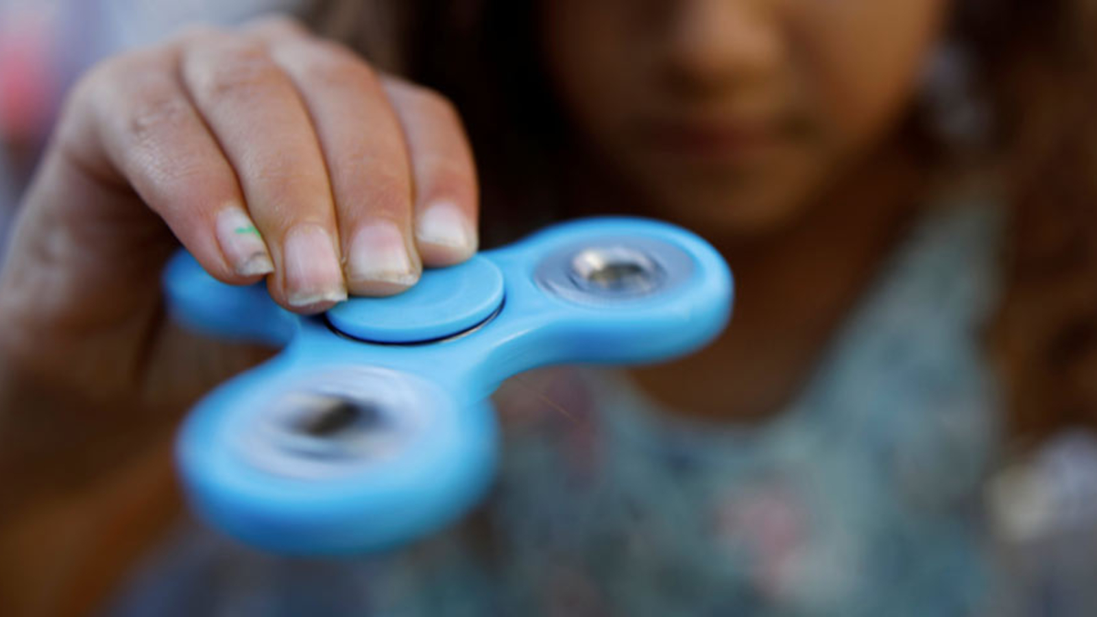 Die tragische Geschichte der Fidget Spinner-Erfinderin