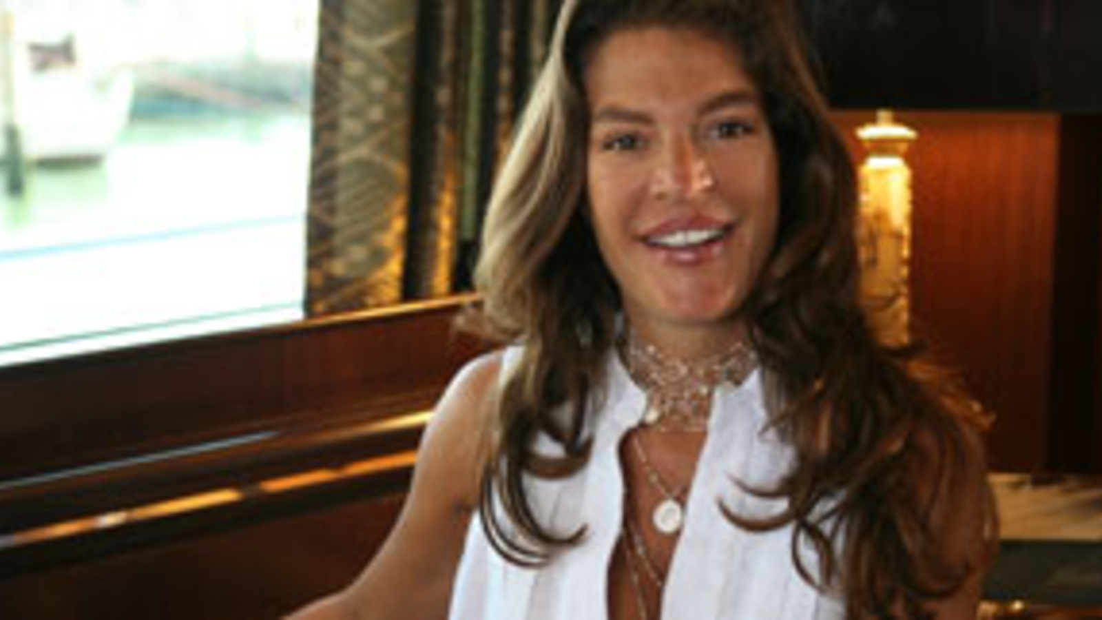 Fiona erst zur Luxus-Messe, dann zu Mamas Hochzeit - oe24.at