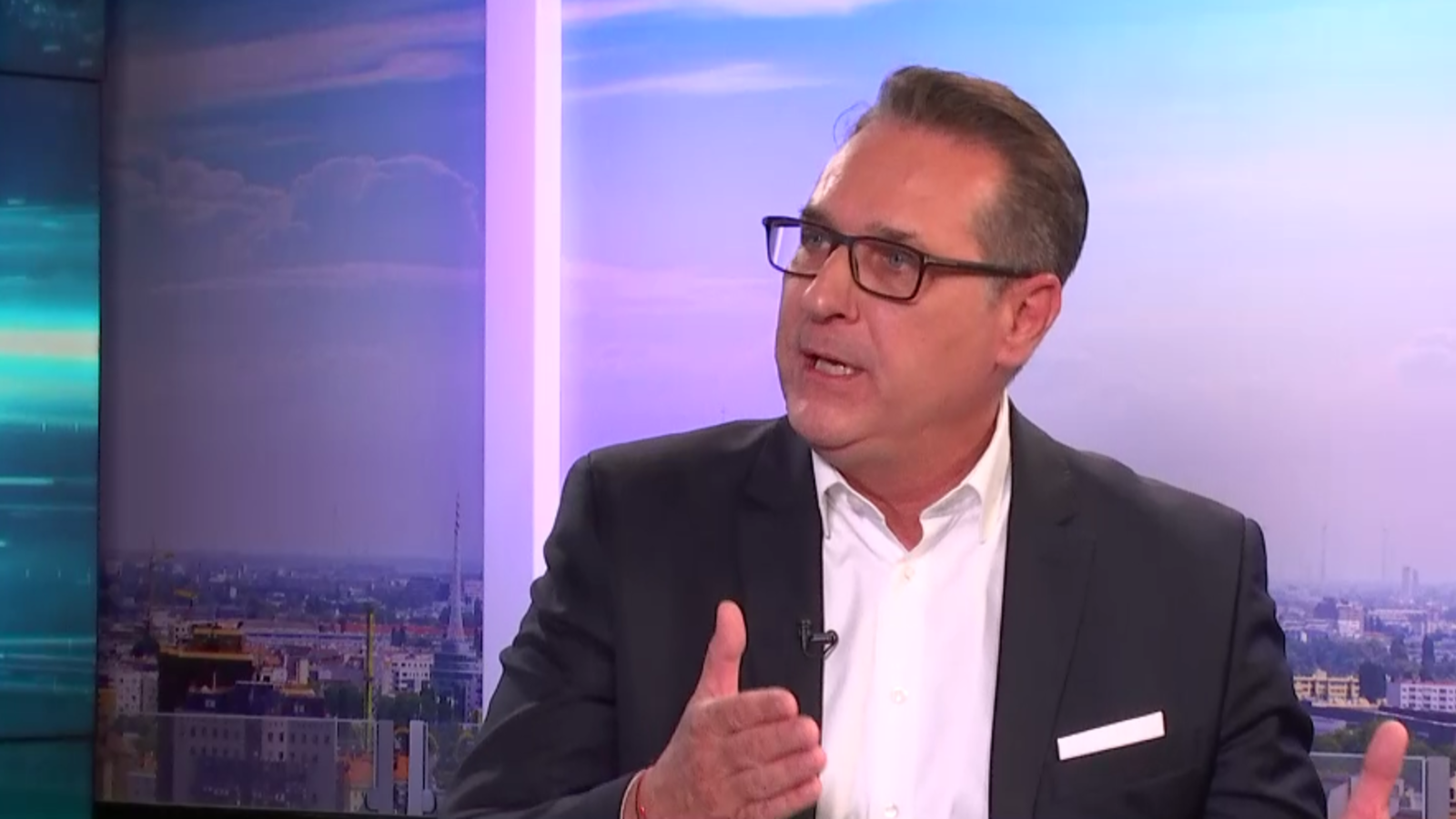 Fellner! LIVE: Heinz-Christian Strache im Interview - oe24.at