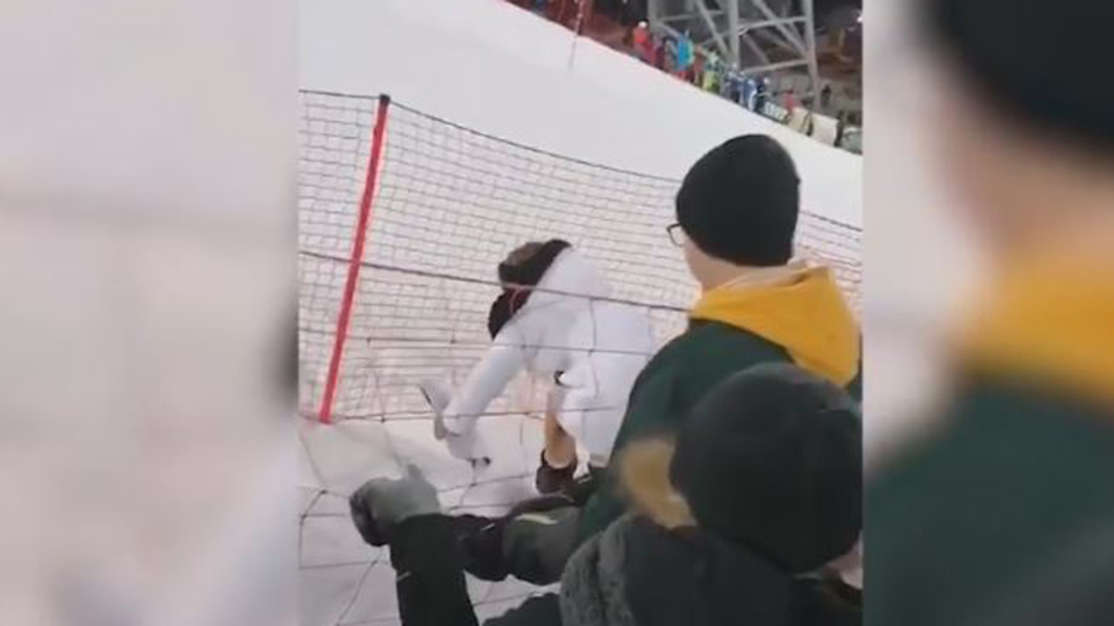 Fan-Video deckt auf wie einfach die Flitzerin auf Piste kam