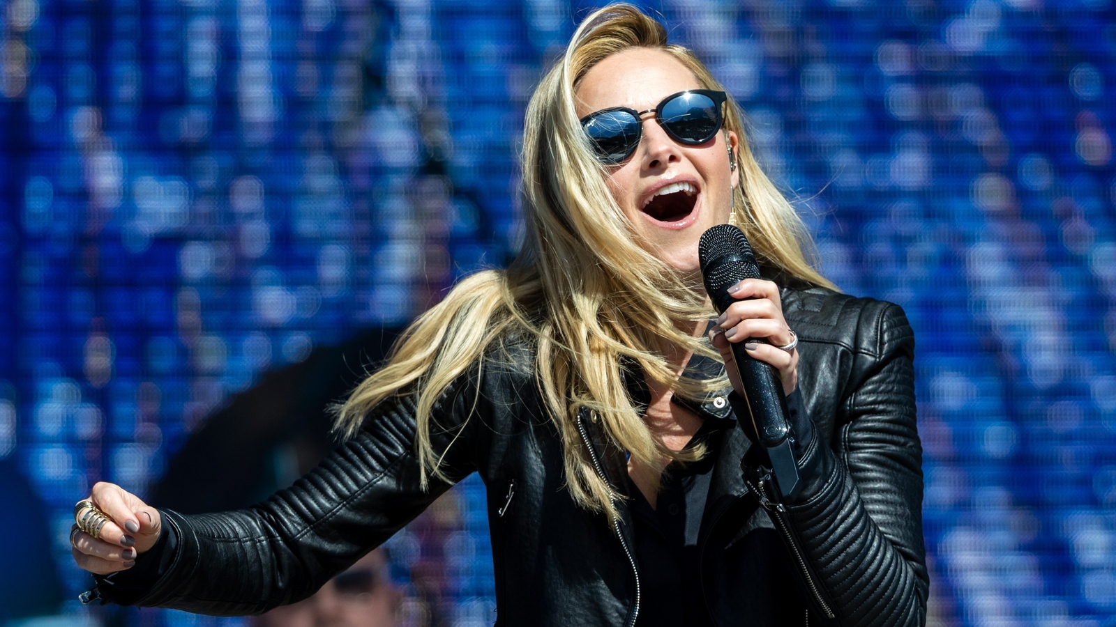 The queen of pop is back - Celebrity Gossip News