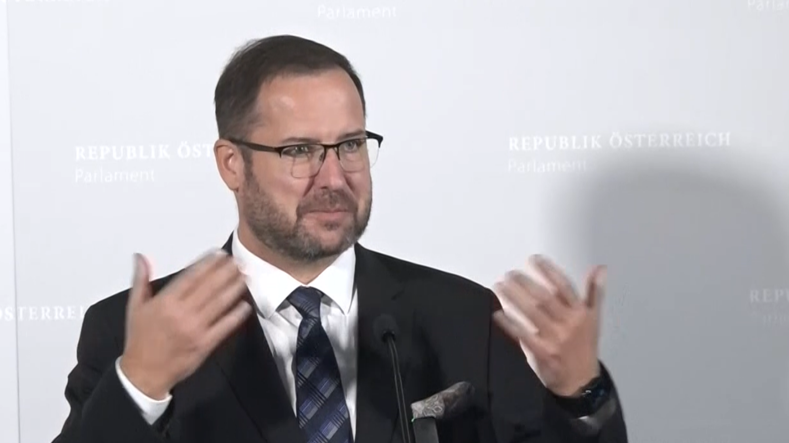 ÖVP-U-Ausschuss: Hafenecker vor Schmid Befragung