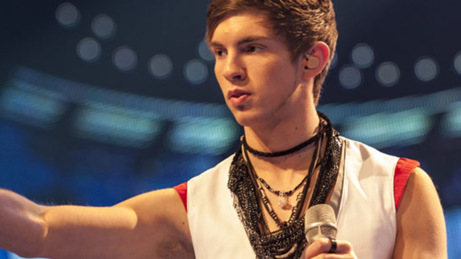 DSDS-Star Joey Heindle erobert Leinwand - oe24.at