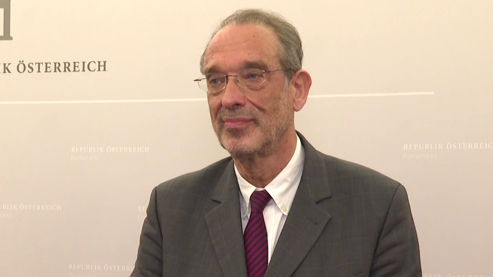 Heinz Faßmann zur dringlichen Anfrage im Bundesrat - oe24.at Heinz Faßmann zur dringlichen Anfrage im Bundesrat - oe24.at