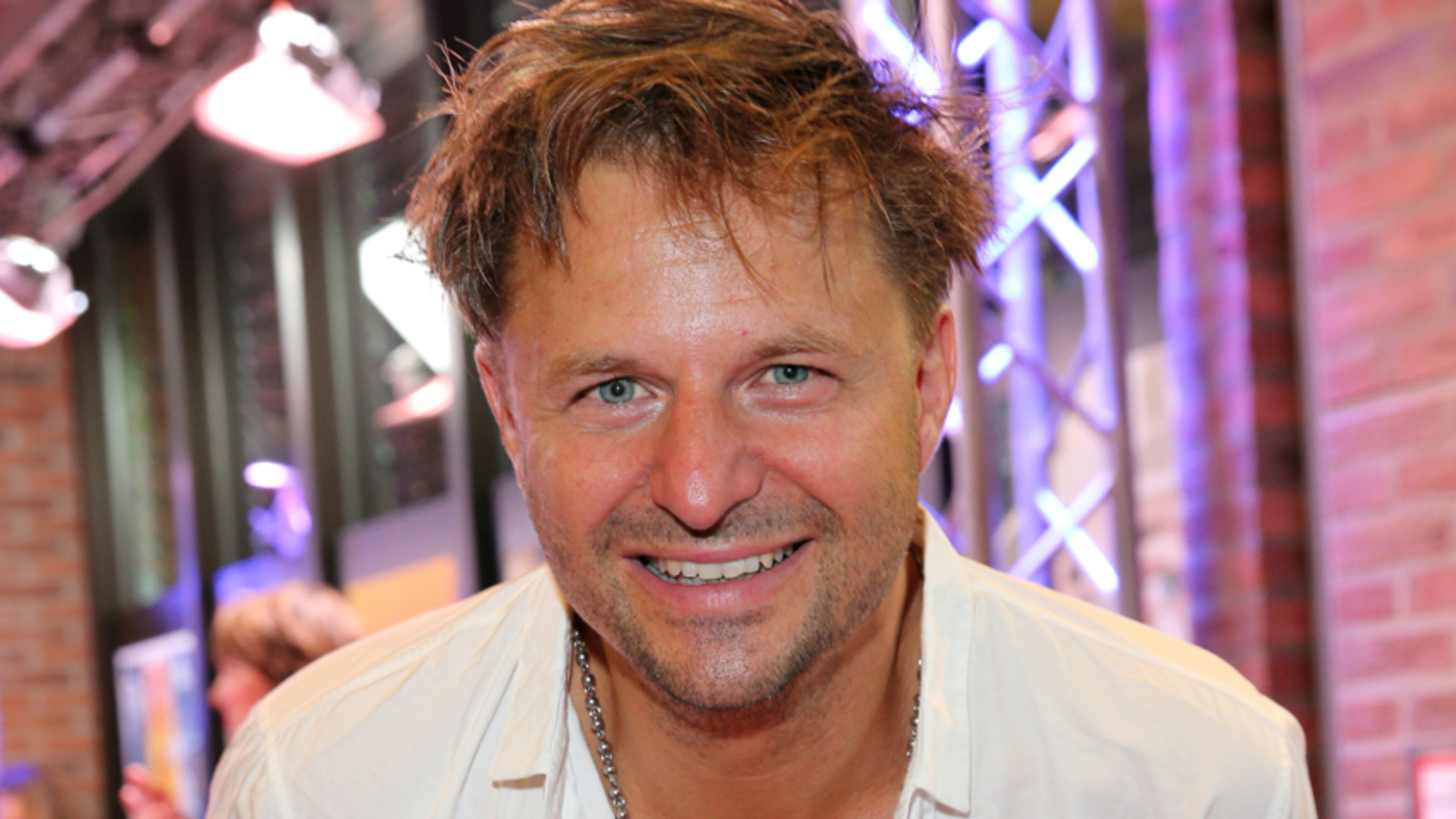 Vorstadtweiber-Beau Philipp Hochmair im Liebes-Talk