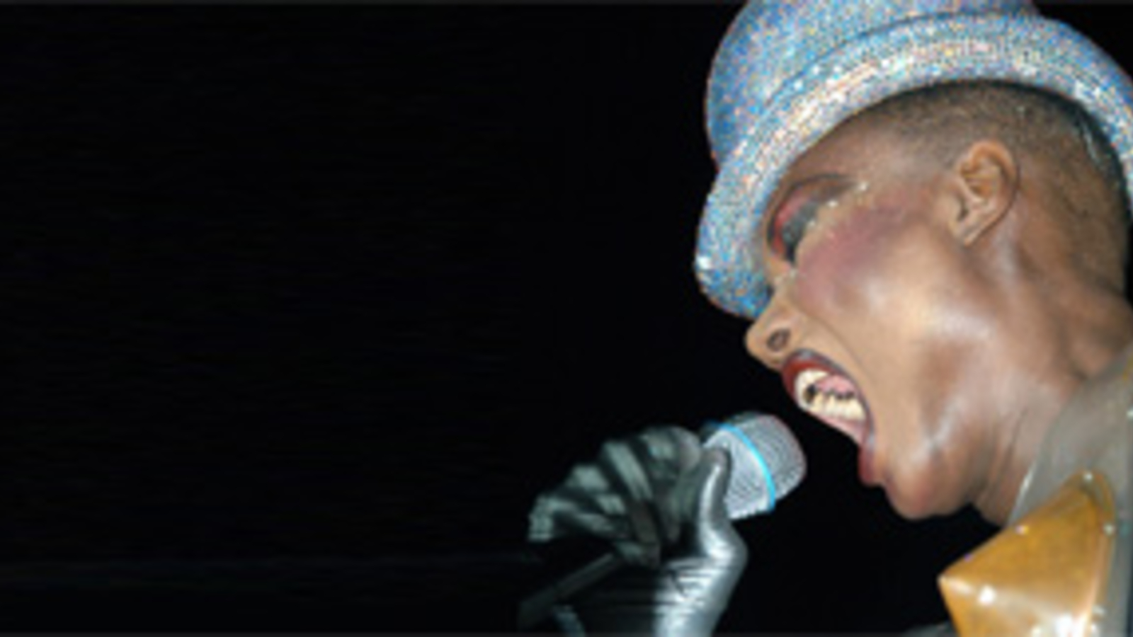Grace Jones hat Gastauftritt in Falco-Film!