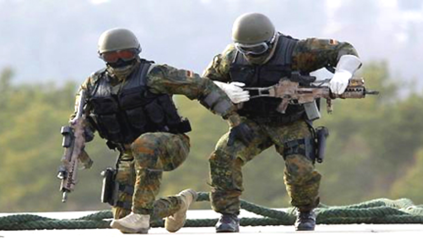 Deutsche Elitetruppe mit Wehrmachtssymbol