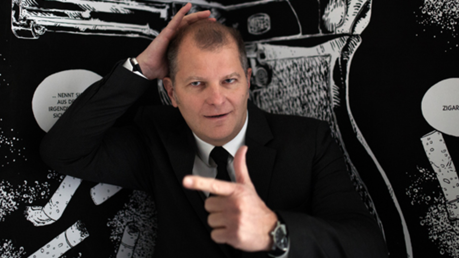 Burgtheater: Martin Kusej hat Nase vorn