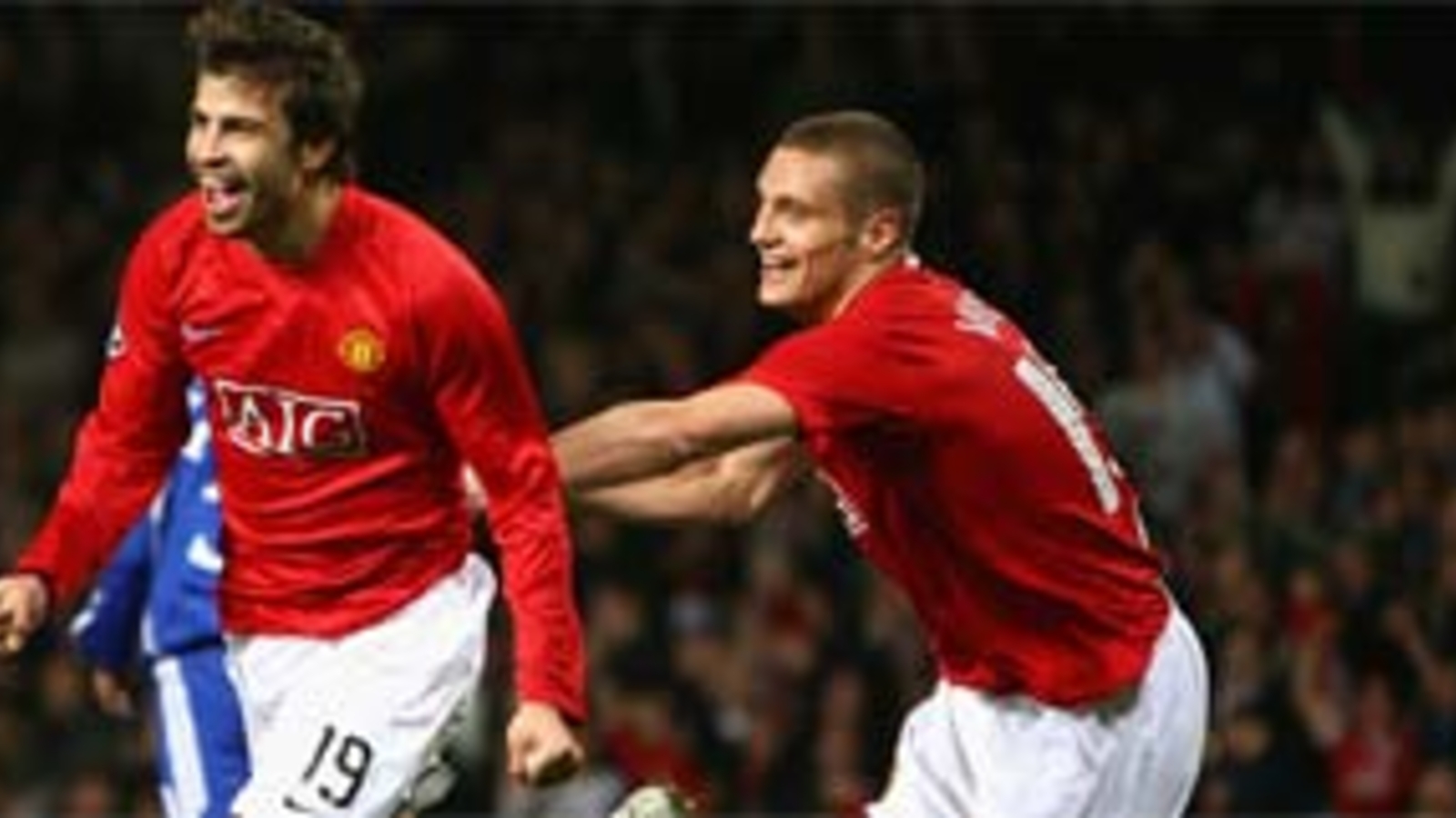 Manu und Arsenal stehen im Achtelfinale