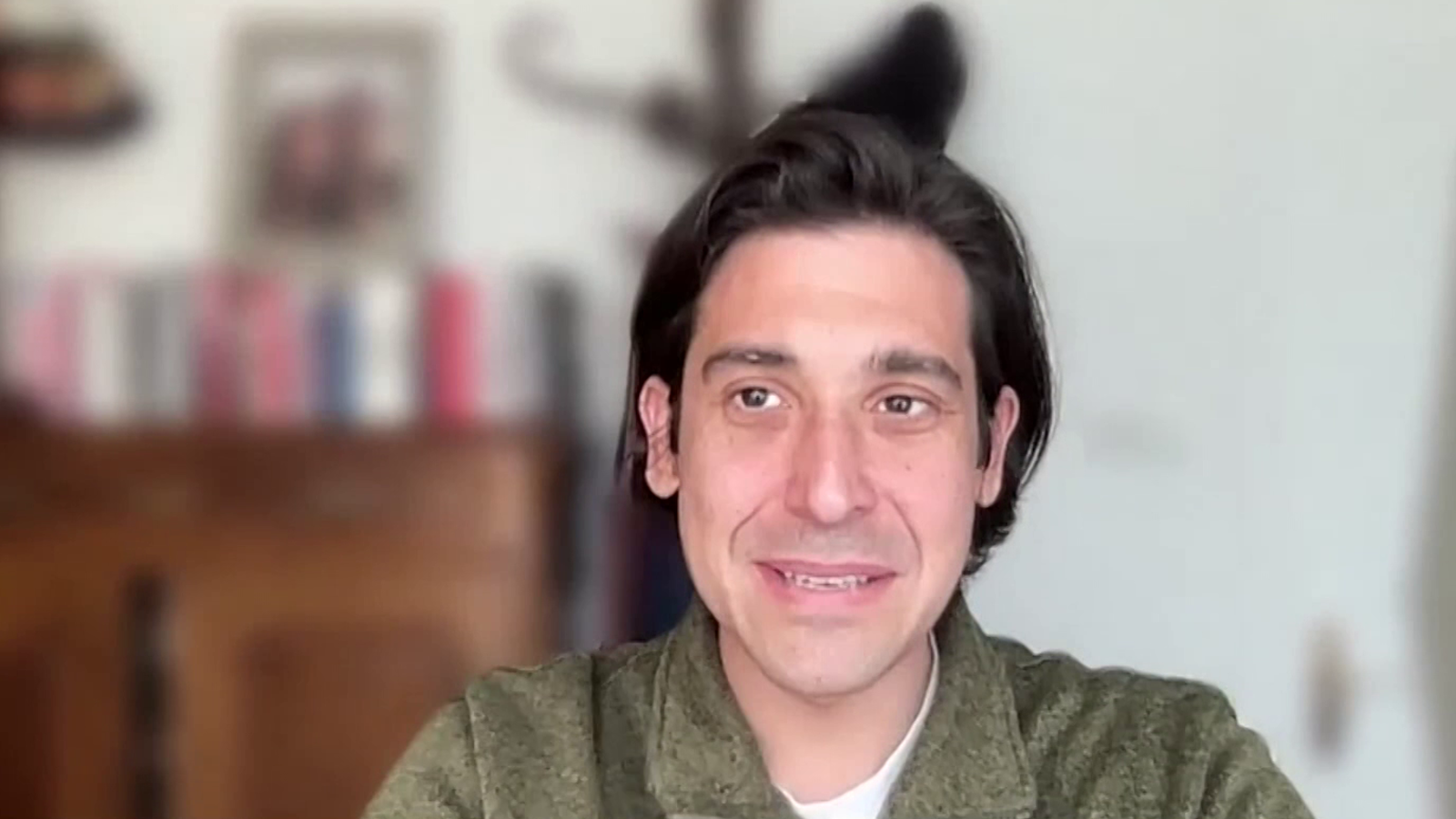 Sebastian Bohrn Mena | Spannung vor Ergebnis der Salzburg-Wahl - oe24.at