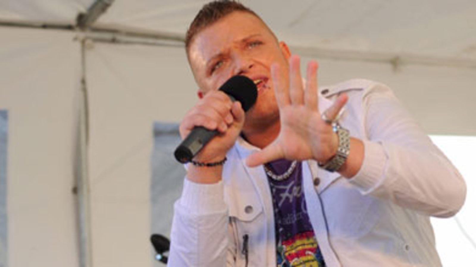 Menowin Fröhlich Erste Single Album DSDS Mehrzad Checker Bohlen - oe24.at