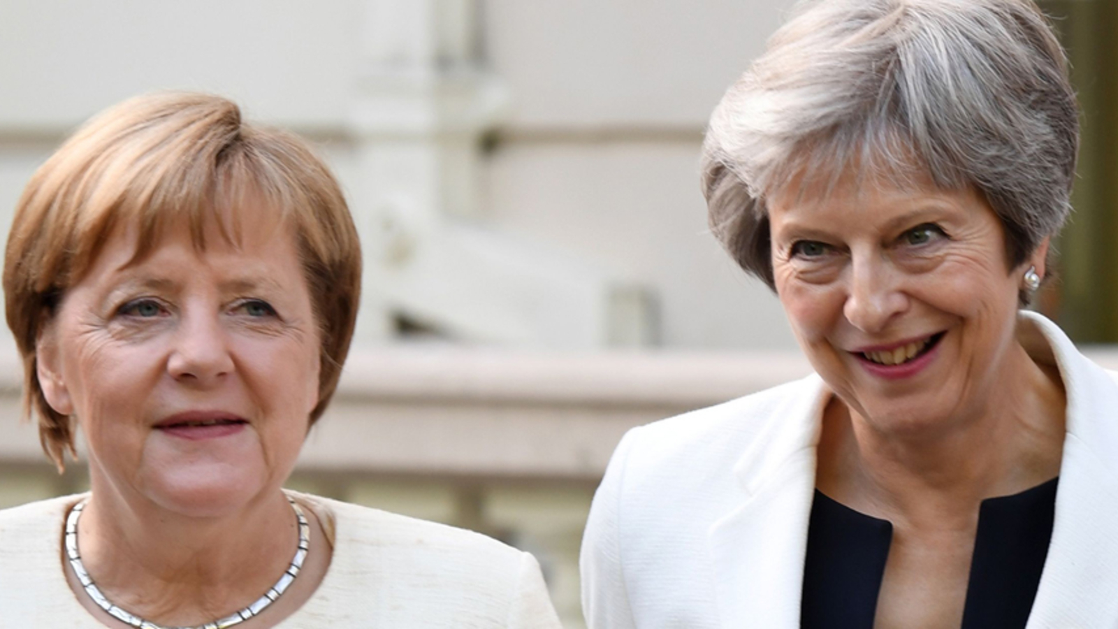 Merkel und May zu Gast bei Salzburger Festspielen