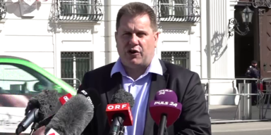 Flüchtlingskoordinator Takacs über die aktuelle Entwicklungen - oe24.at