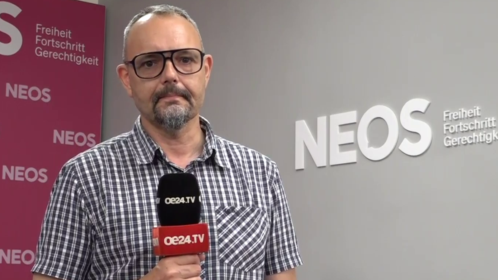 NEOS: "Bürokratie in der Schule bricht Flügel" - oe24.at