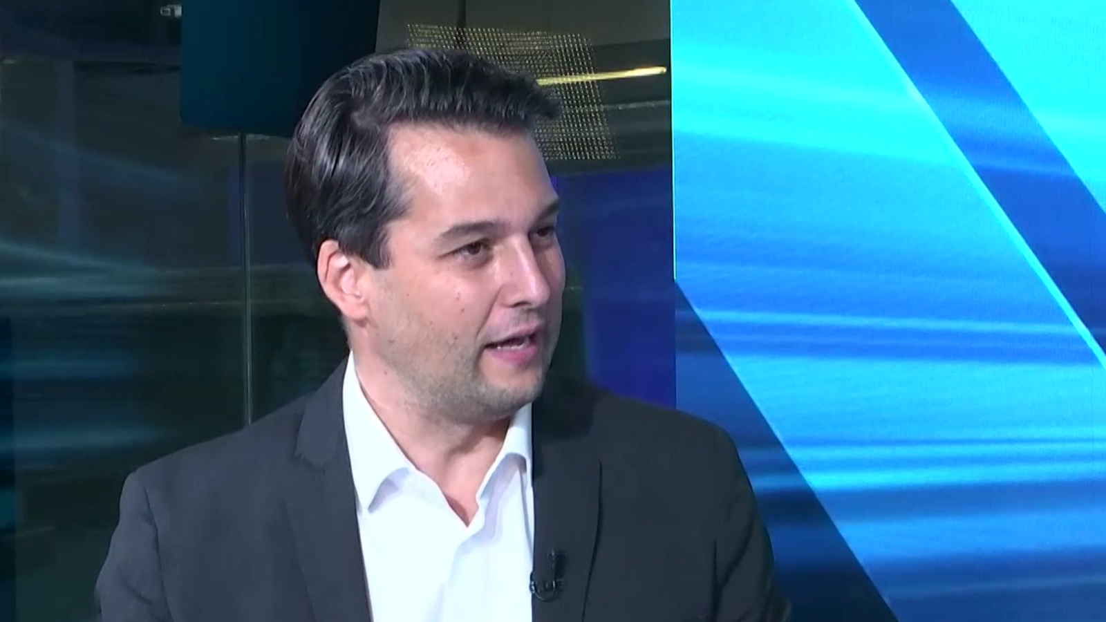 Registrierungspflicht | Dominik Nepp im Interview