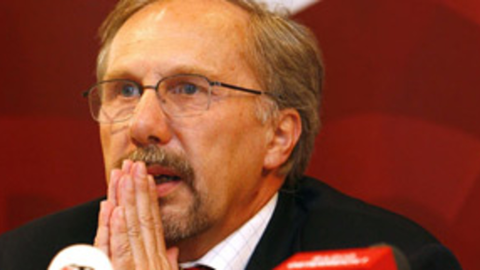 Nationalbank-Gouverneur Nowotny im Spital - oe24.at
