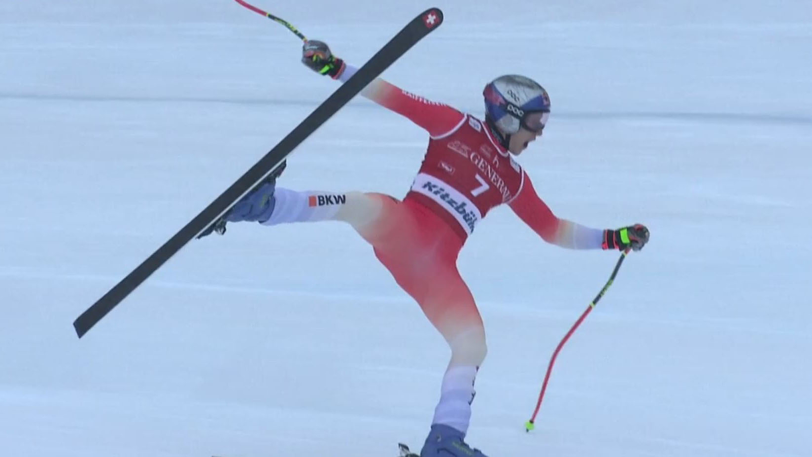 Odermatt rettet sich akrobatisch vor Streif-Sturz