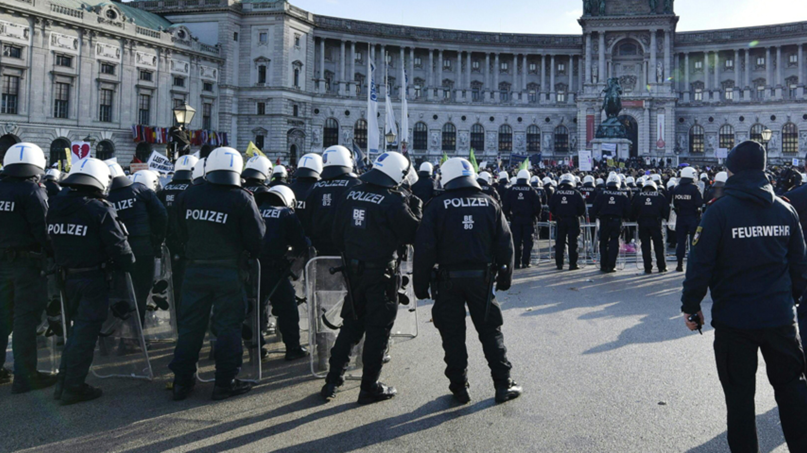 Demo: Polizei dementiert Einkesselung