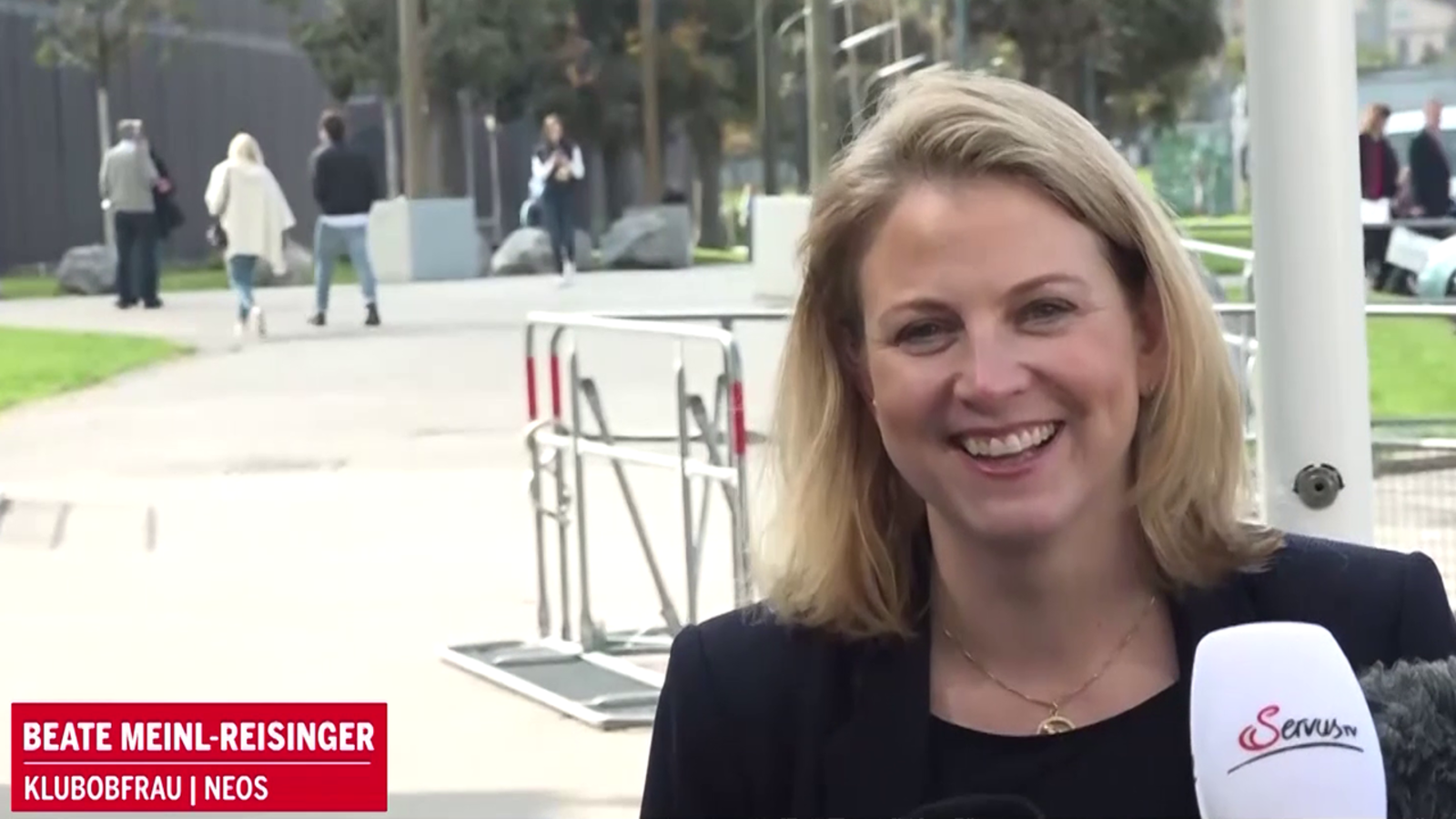 Beate Meinl-Reisinger nach dem Gespräch mit VdB - oe24.at