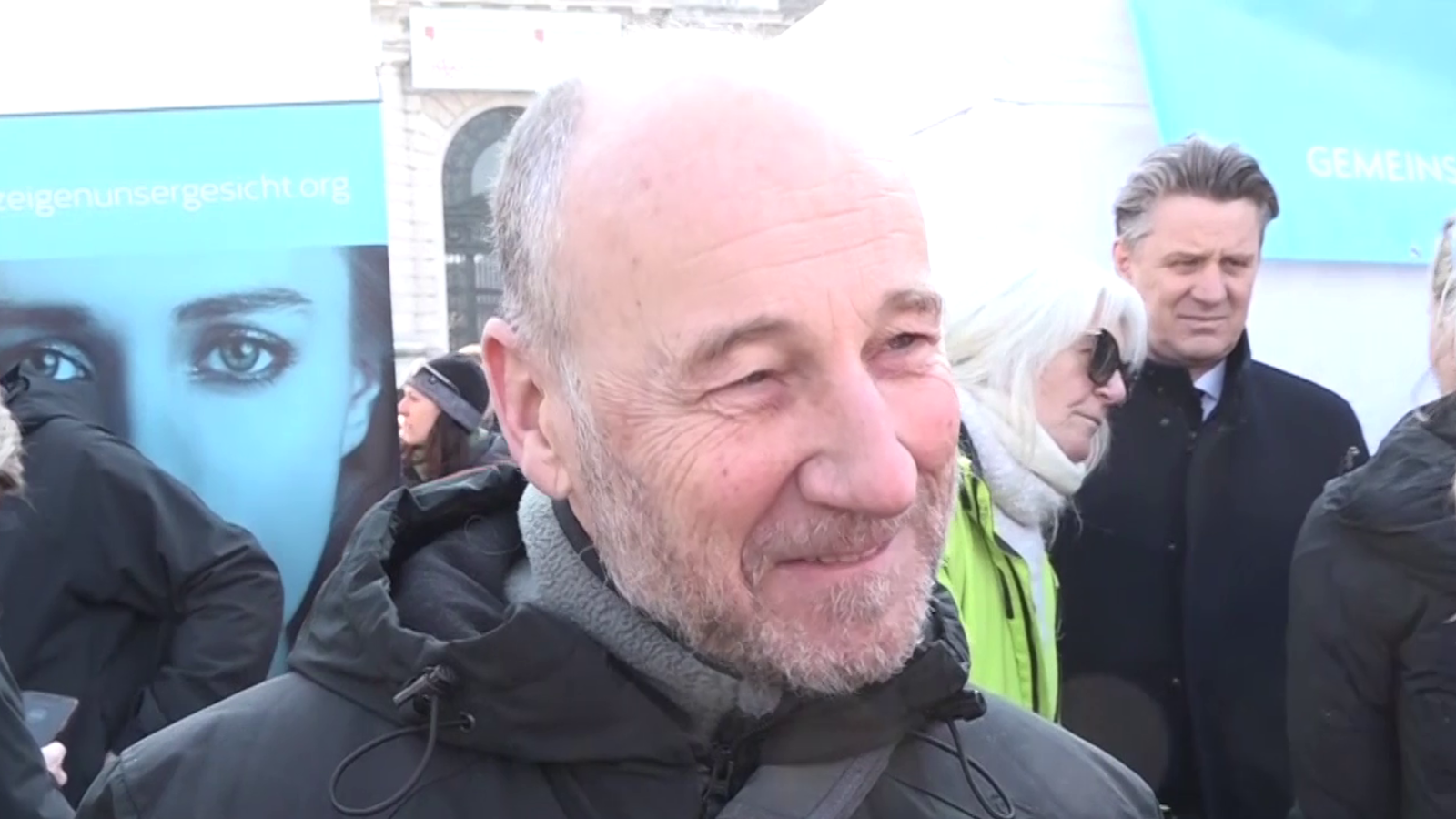 Impfpflicht-Demo in Wien: Roland Düringer im Interview