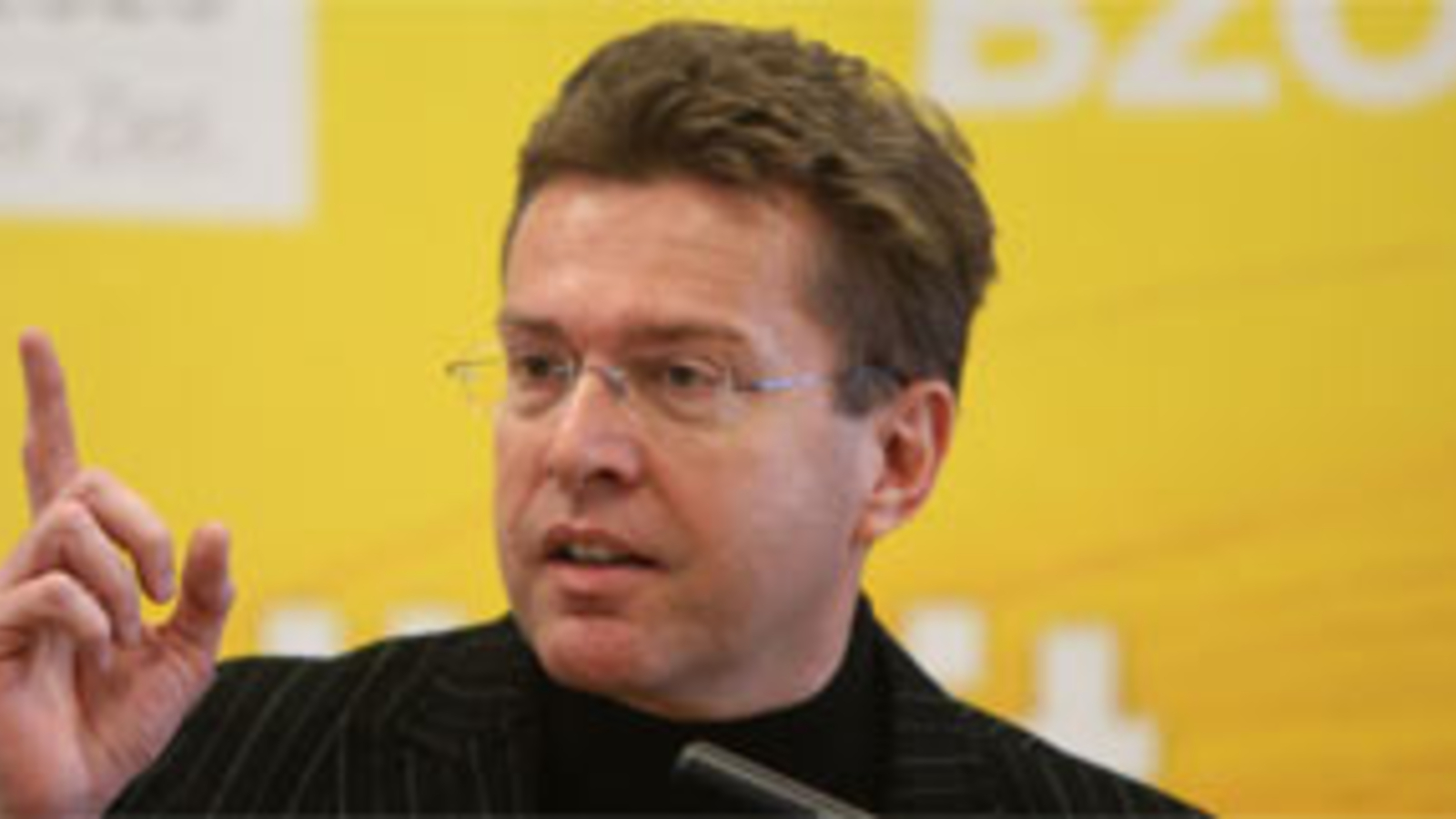 Scheibner will radikale Islam-Lehrer abschieben - oe24.at