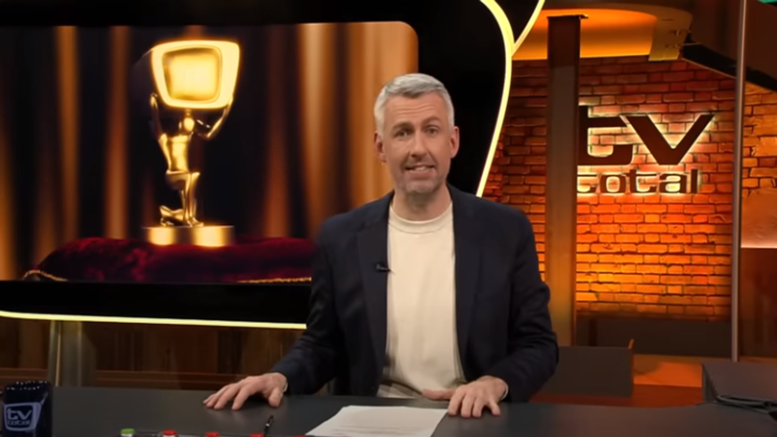 TV total-Moderator Pufpaff: ''Lauterbach ist Kiffer'' - oe24.at