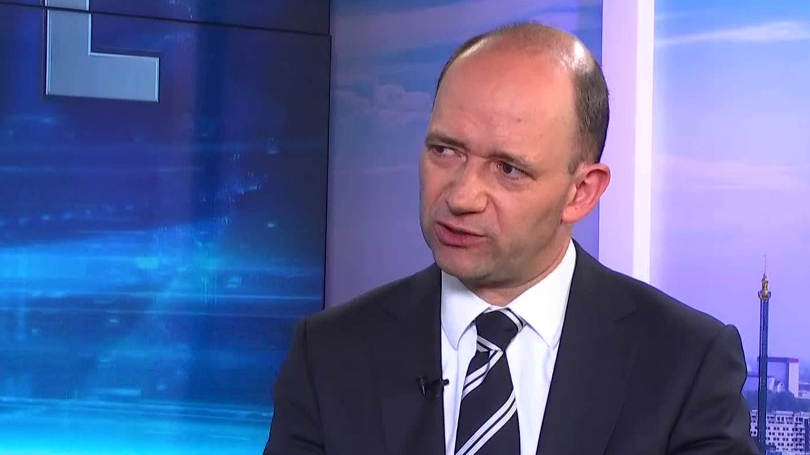 Fellner! Live: Polit-Analyse mit Thomas Hofer - oe24.at