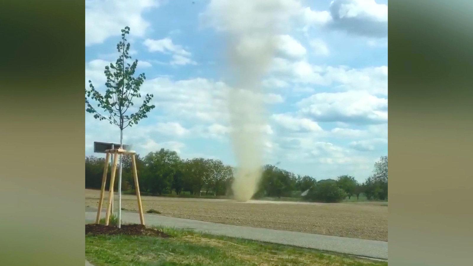 "Mini-Tornado" in Wien gesichtet