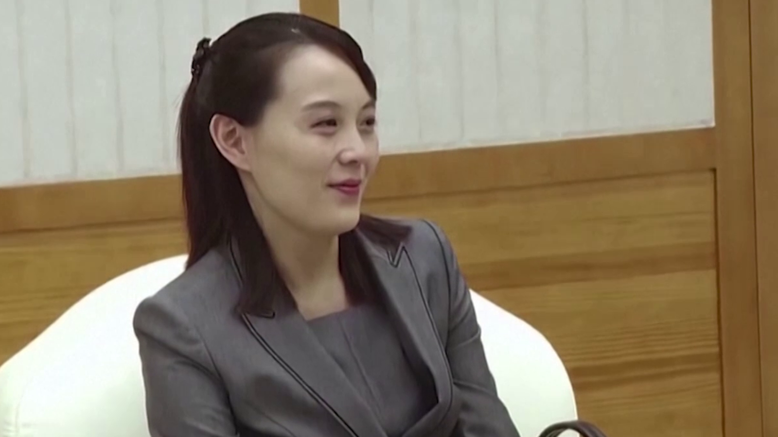 Kim Yo-Yong droht den Vereinigten Staaten - oe24.at