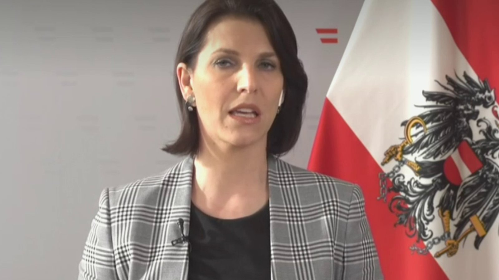 Fellner! LIVE: Karoline Edtstadler im Interview