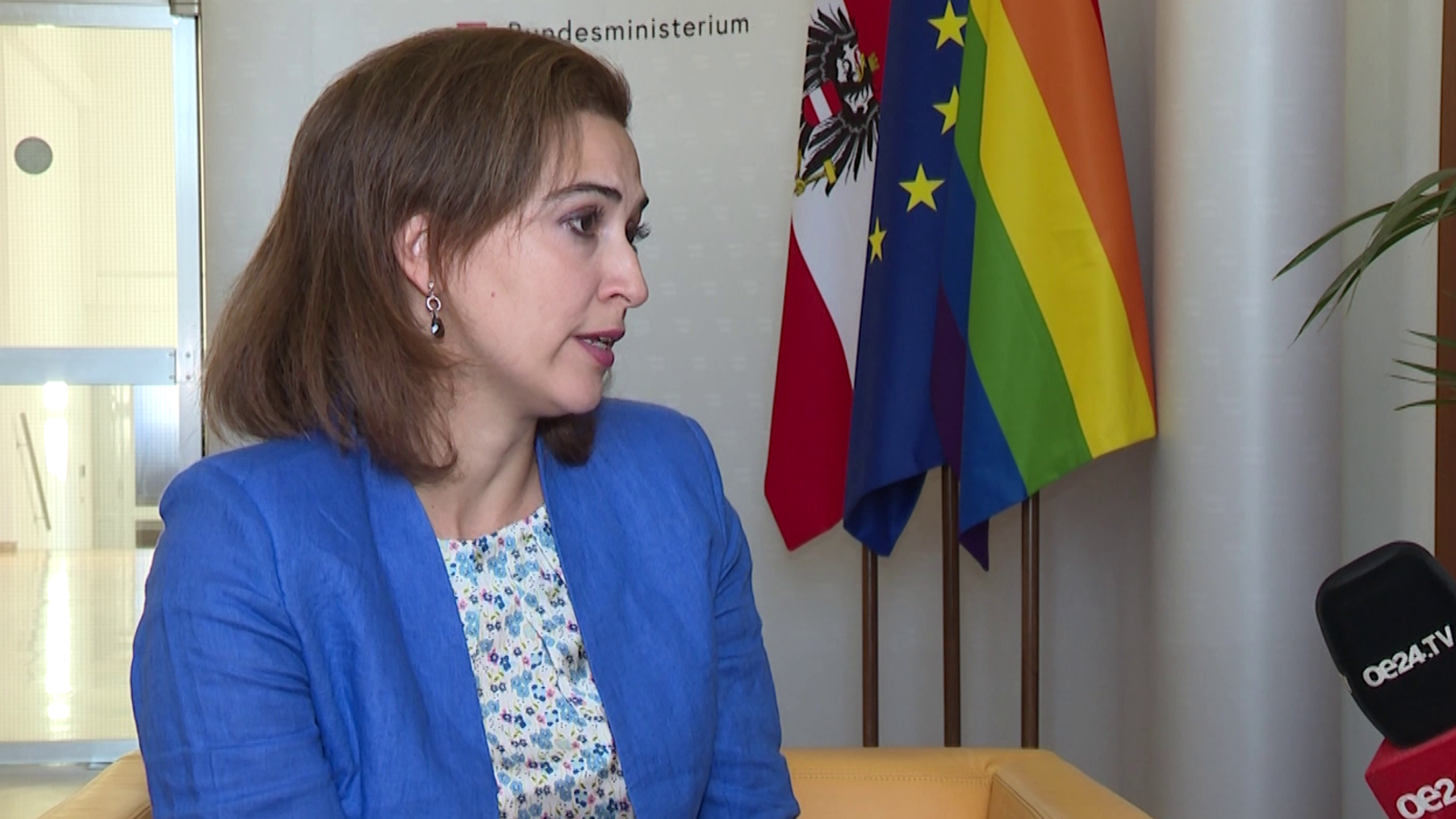 Isabelle Daniel: Das Interview mit Alma Zadic - oe24.at