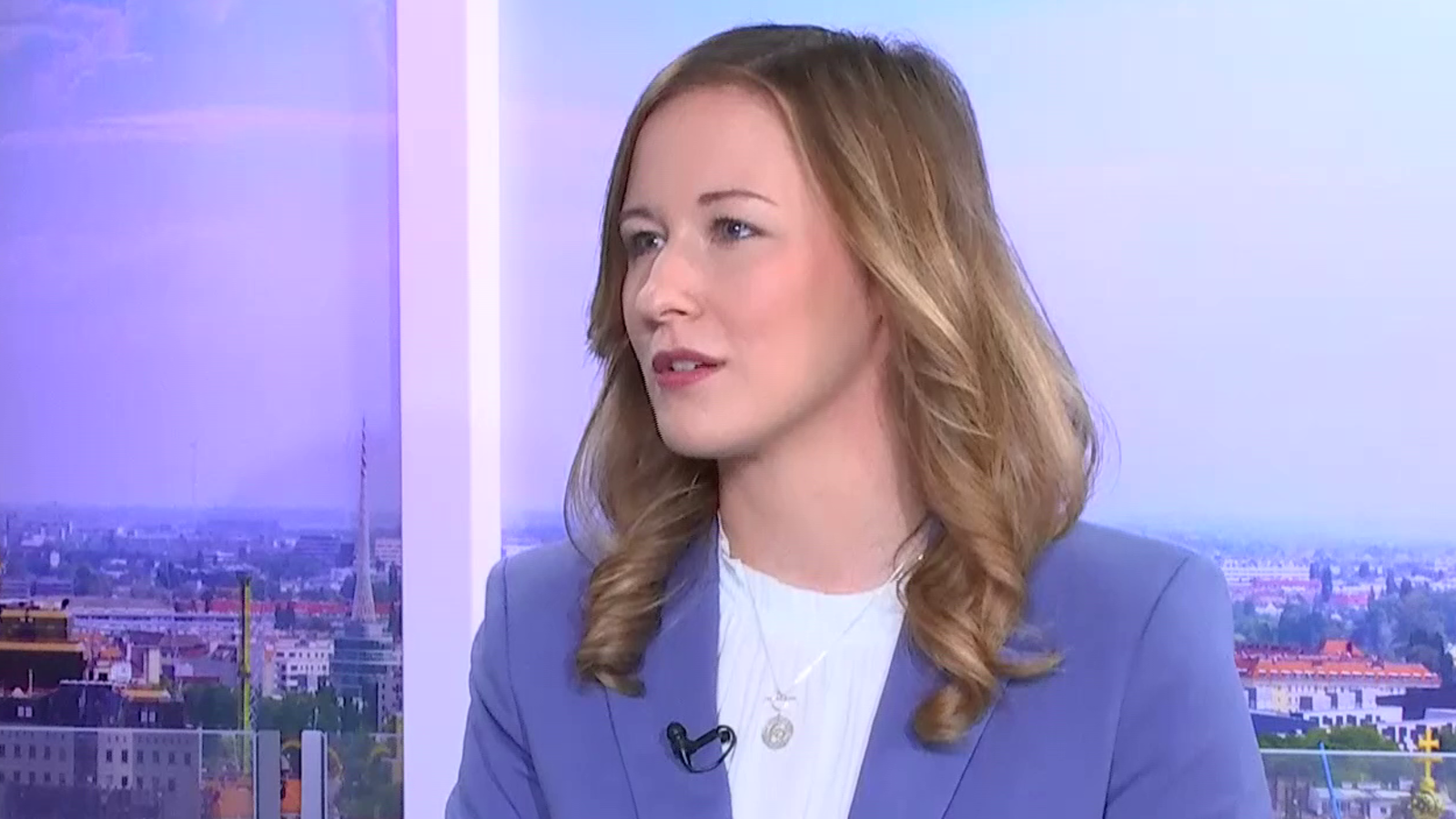 Isabelle Daniel: Das Interview mit Claudia Plakolm - oe24.at