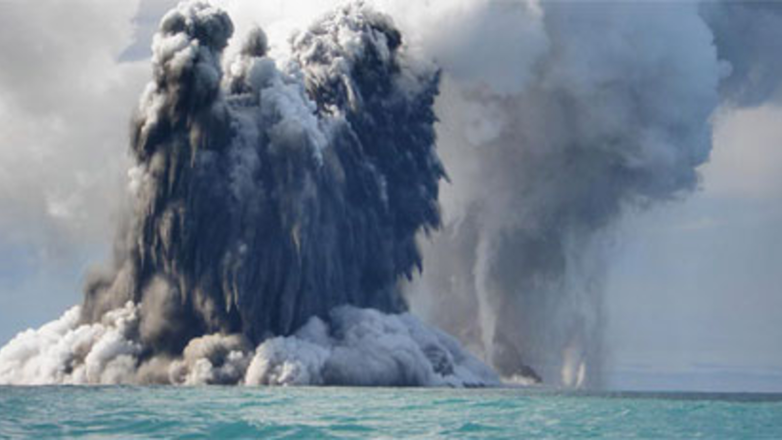 Unterwasser-Vulkan bricht vor Tonga aus - oe24.at
