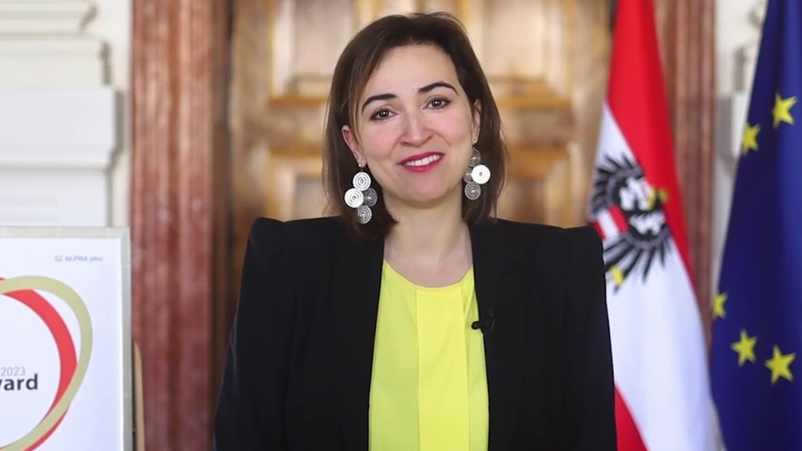 Alma Zadic | Willi Resetarits postum für Lebenswerk geehrt - oe24.at